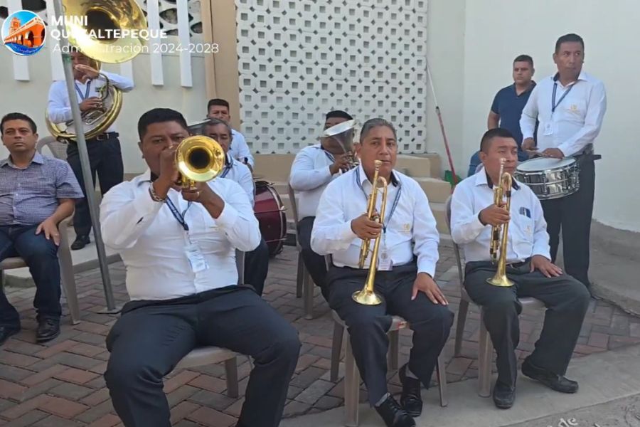 ACTO DE INAUGURACIÓN DEL MEJORAMIENTO DE LA ESCUELA GUSTAVO ADOLFO MONROY MEJÍA – Municipalidad ...